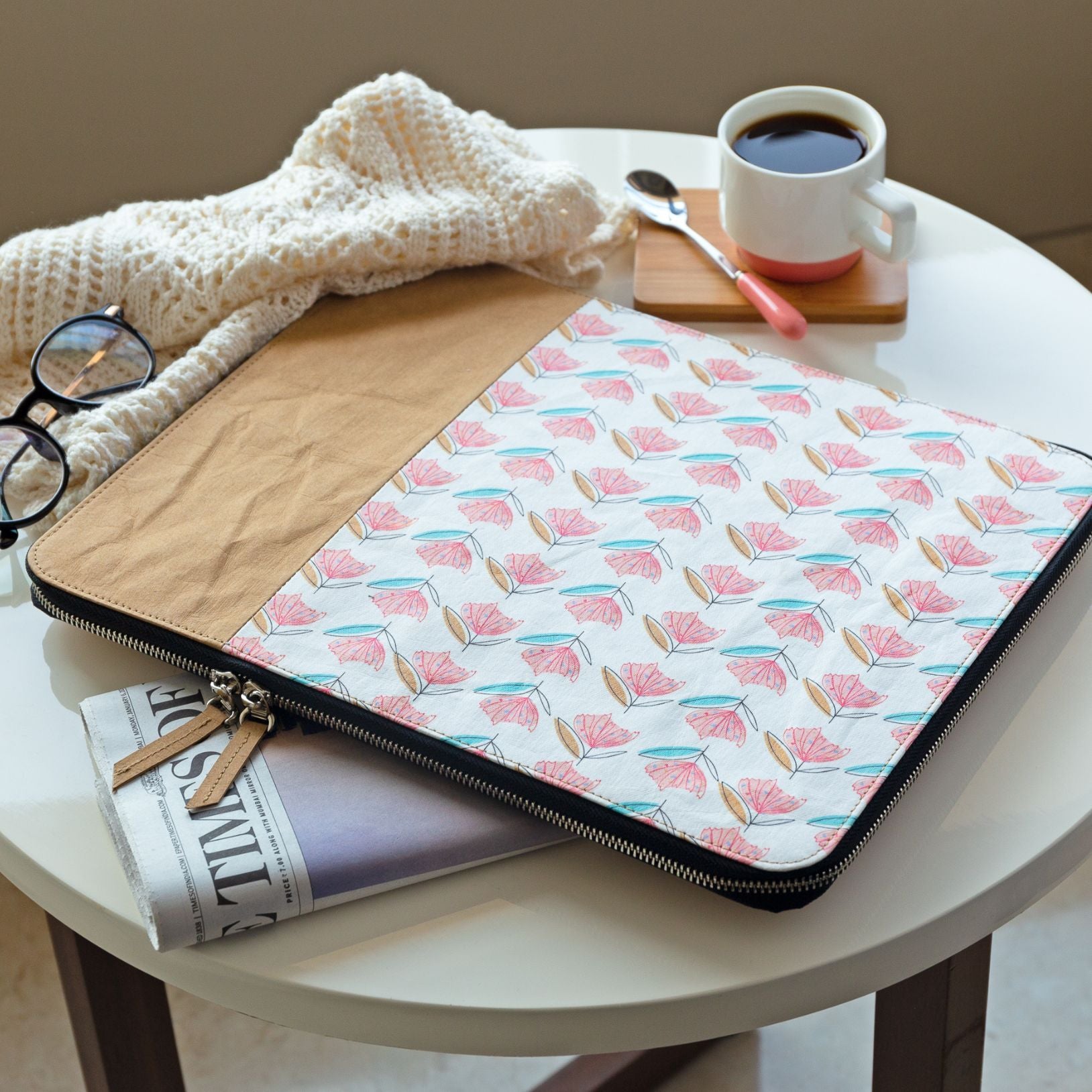 7mm Laptop Sleeve: 13 and 15 inch Laptop Sleeve, Fiori (White), Macbook ...